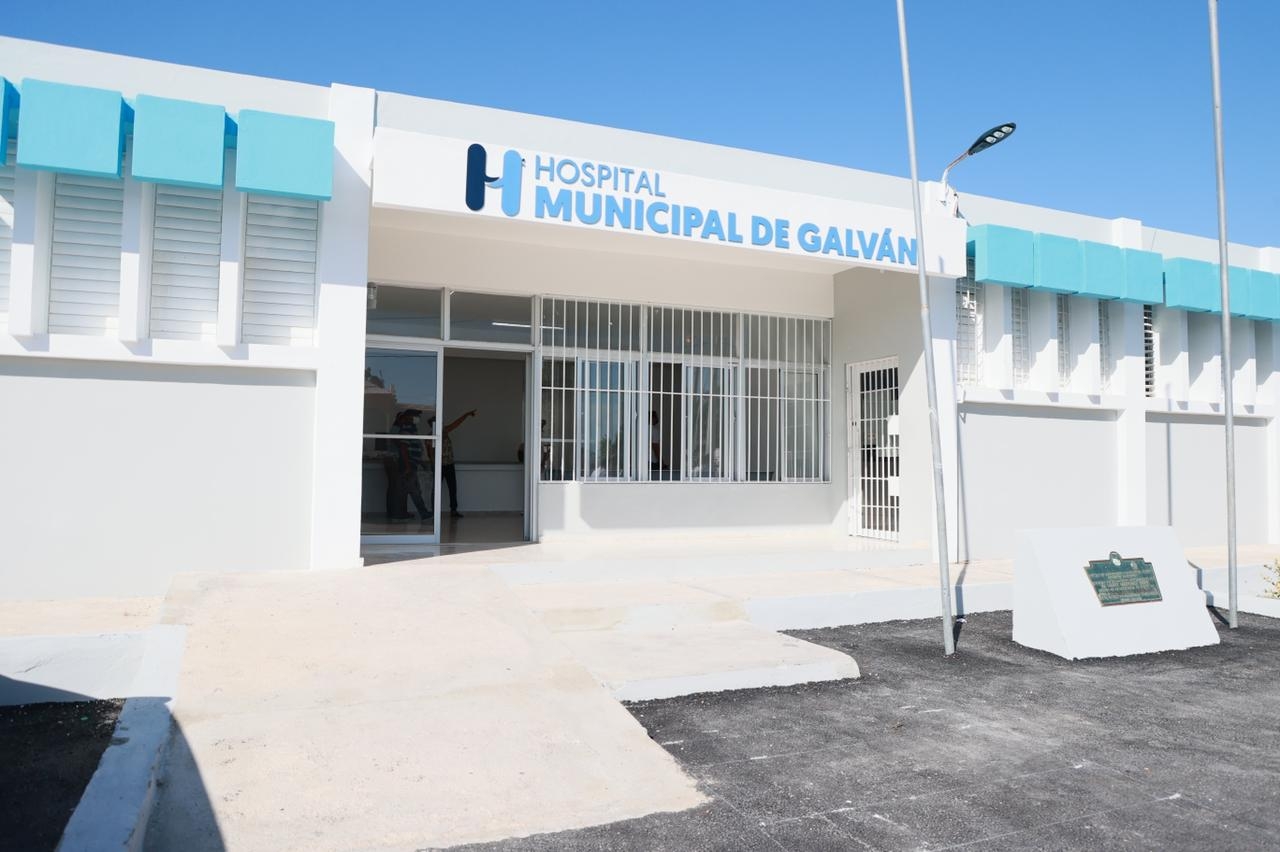Presidente Abinader deja en funcionamiento Hospital Municipal de Galván ...